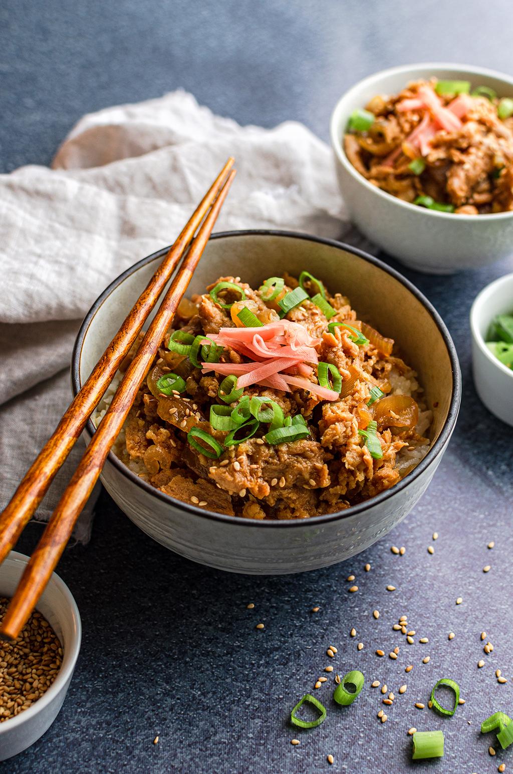 Vegan Gyudon (Japanese "Beef" Bowl) - Floured Frame