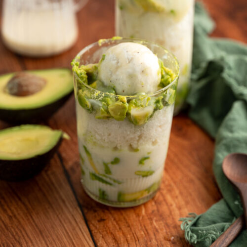 Avocado con Yelo (Filipino Avocado Shaved Ice Dessert) - Floured Frame